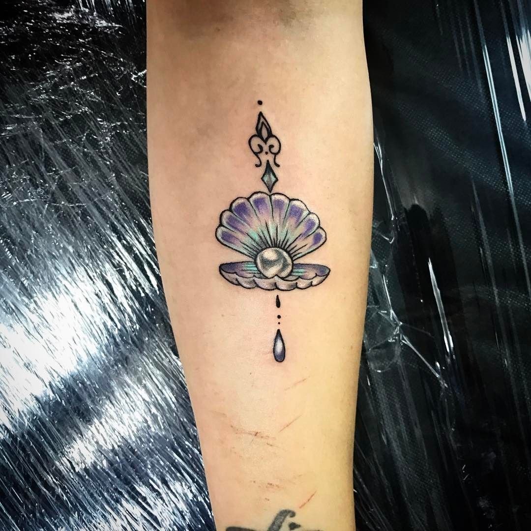 25+ Perlen Tattoo-Ideen: Bedeutung & Vorlagen & Für Männer und Frauen ...