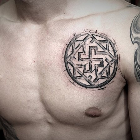 27+ schöne Kolovrat Tattoos für Männer und Frauen: Bedeutung & Vorlagen ...