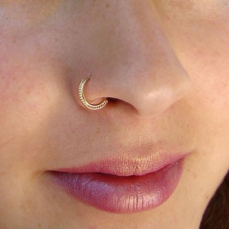27+ Fotos von Nasen piercings: Namen & Wie Schmerzhaft & Pflege & Arten ...