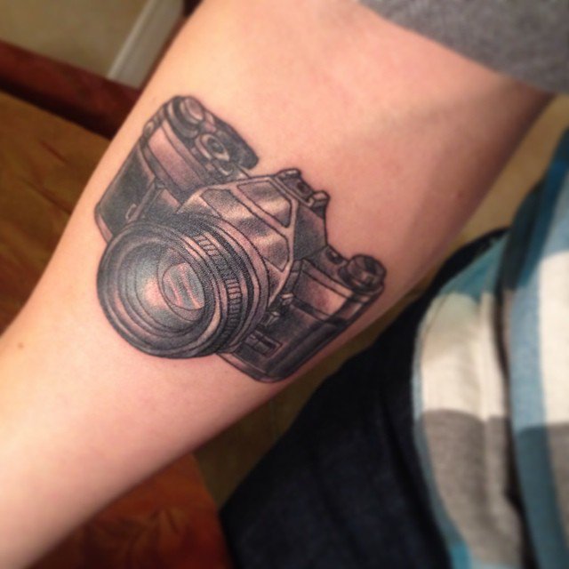 25+ Beste Kamera Tattoo-Designs für Männer und Frauen: Bedeutung & Vorlagen-Ideen - VeAn Germany