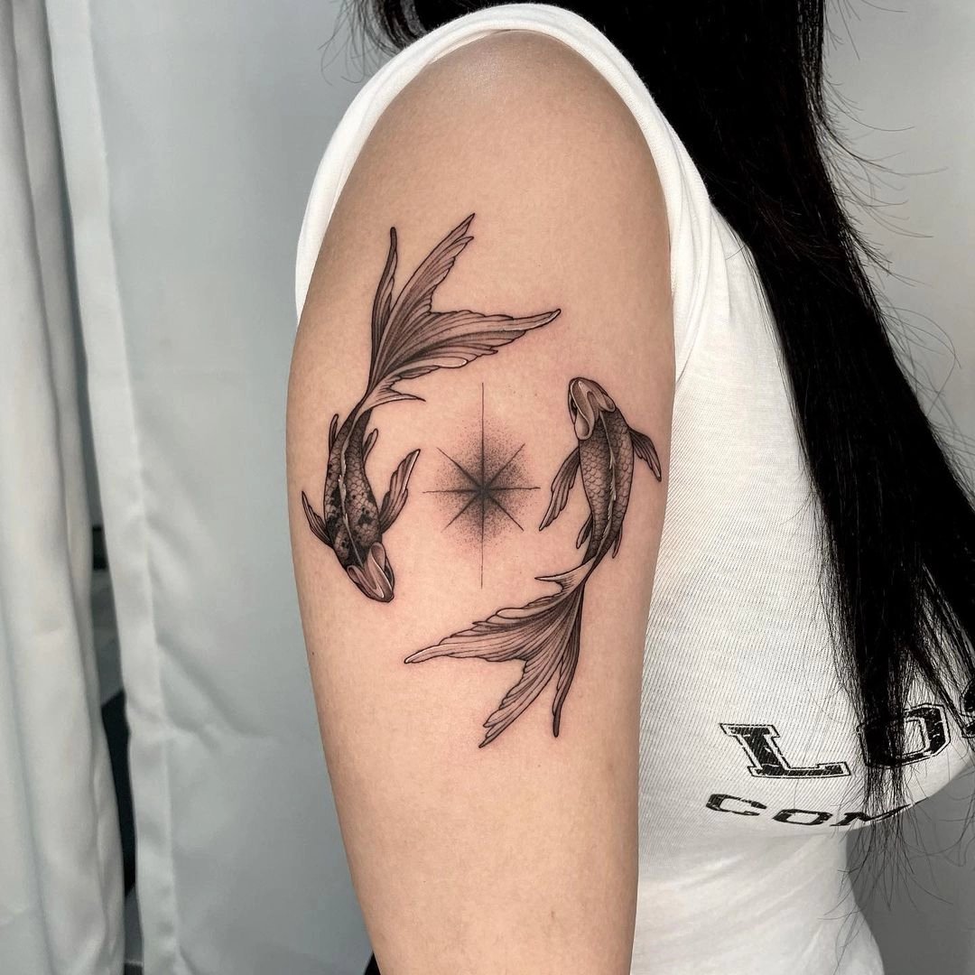 27+ Schöne Fische Tattoos für Männer und Frauen: Bedeutung & Vorlagen ...