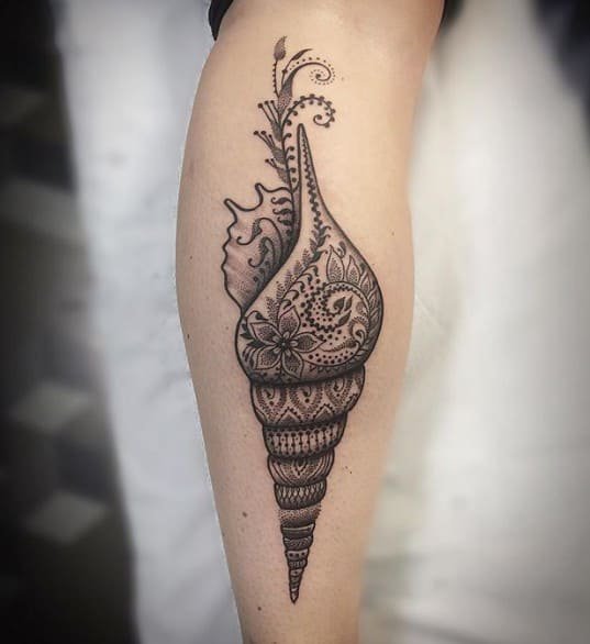 27+ Schöne Muschel Tattoos für Männer und Frauen: Bedeutung & Vorlagen ...