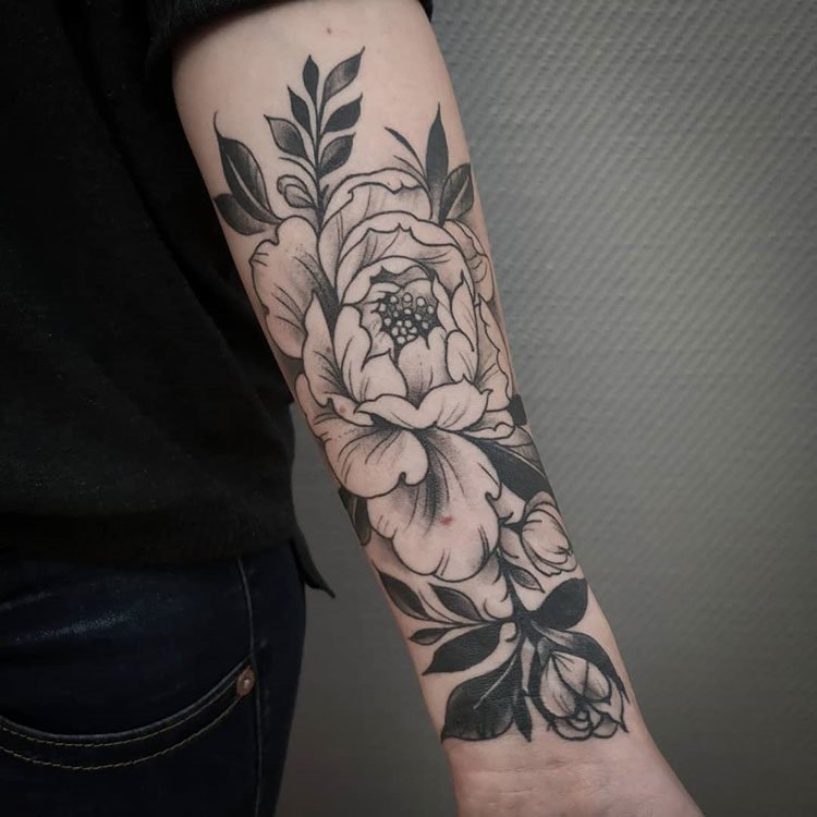 Ideen und Vorlagen für Pfingstrosen-Tattoos für Männer und Frauen ...