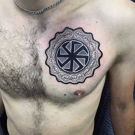 27+ schöne Kolovrat Tattoos für Männer und Frauen: Bedeutung & Vorlagen ...